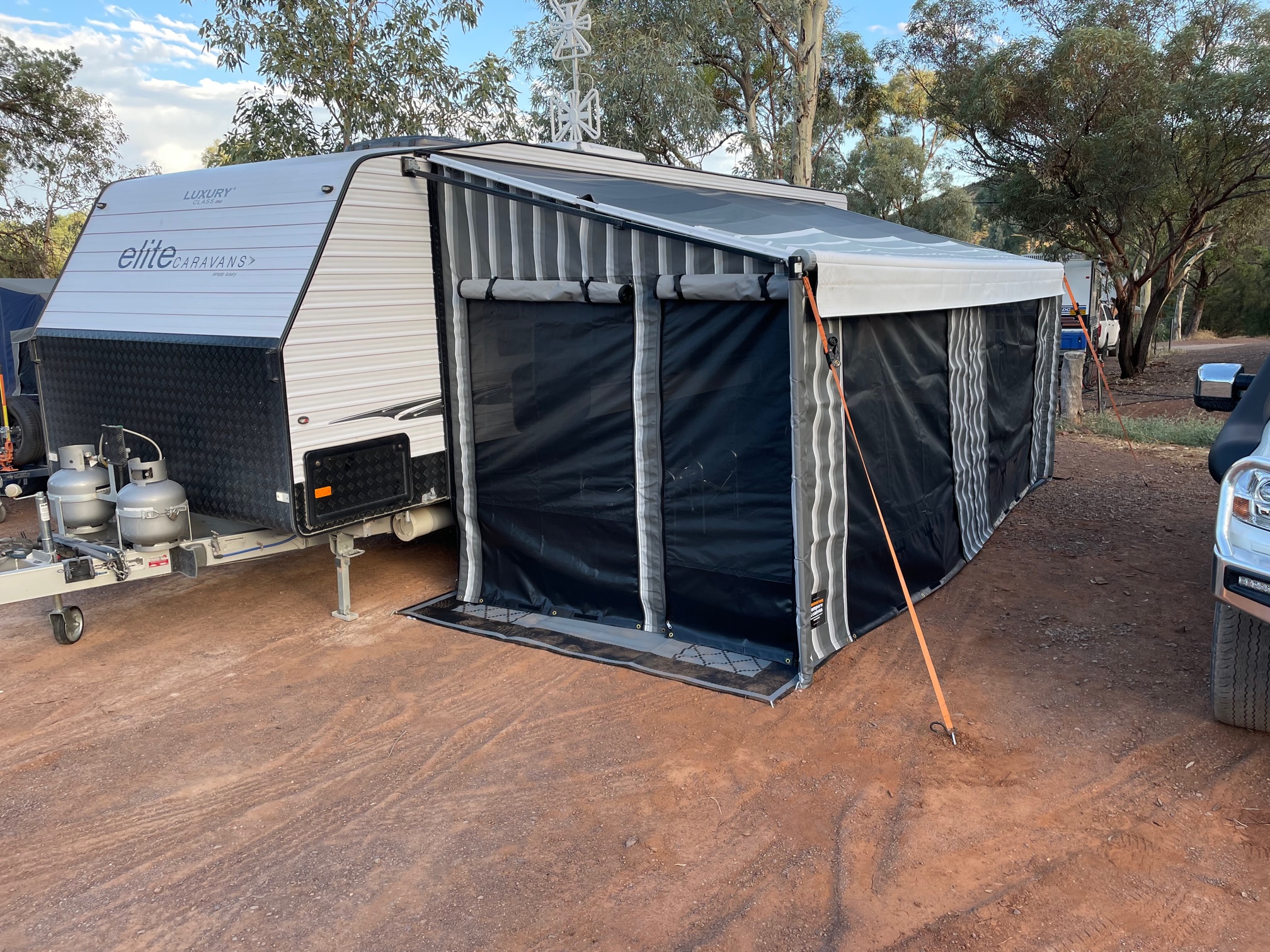 Caravan Annexes – Cameron Campers and Cameron Canvas